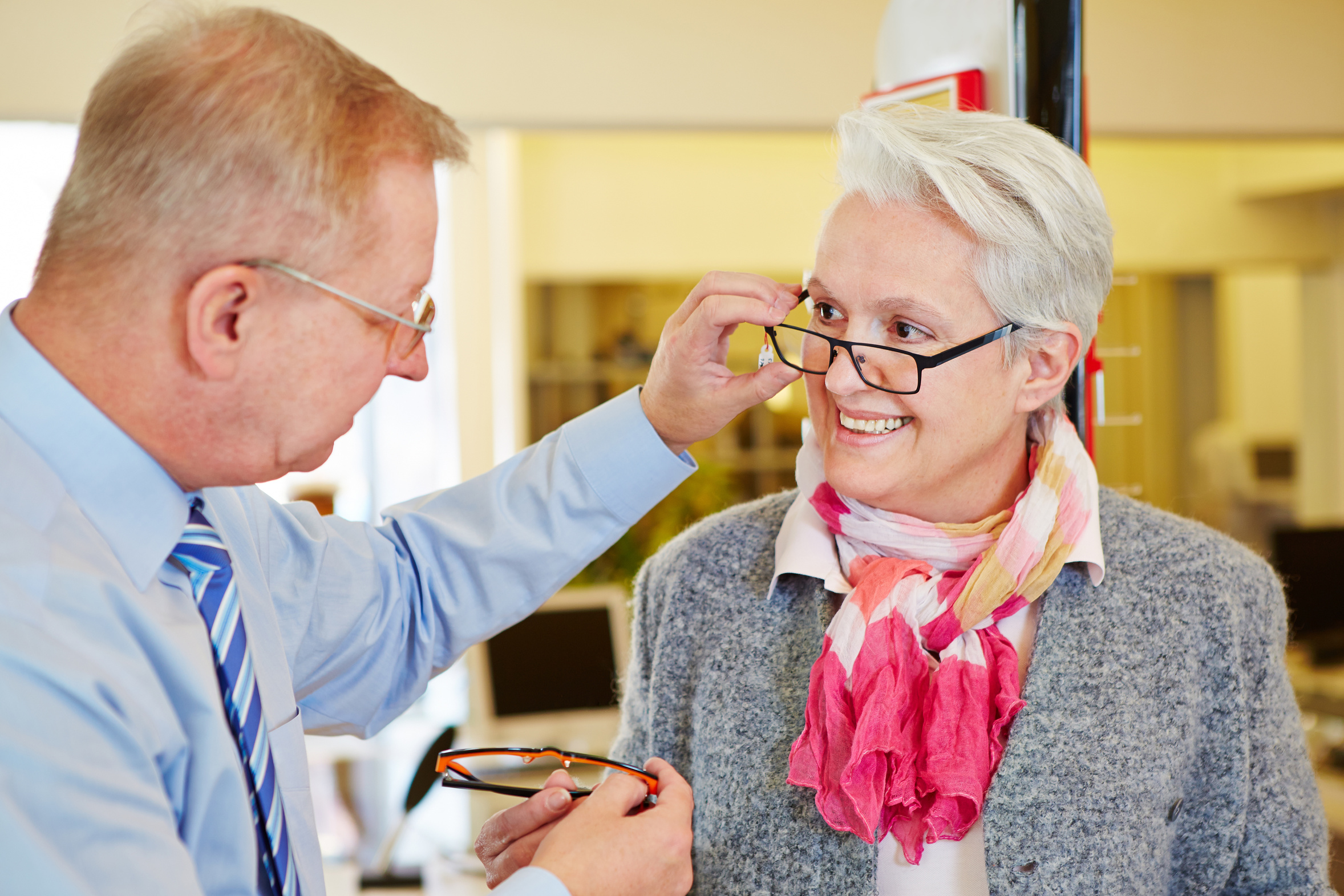 NEU: Verkaufstraining für Profis - Südwestdeutscher Augenoptiker- und ...